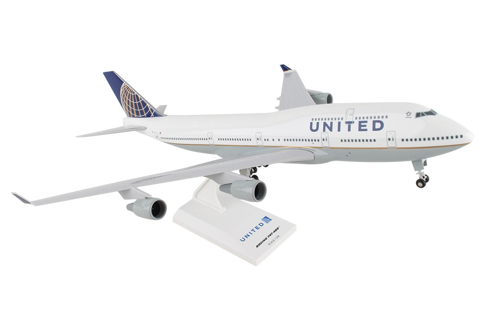 United B747-400 1/200 Scale Model - MyPilotStore.com