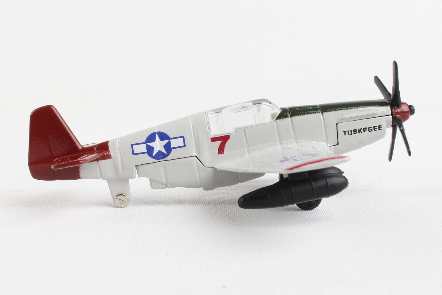 P-51 Red Tail Mustang "Tuskegee Airmen" Die-cast Model by Runway 24 ...
