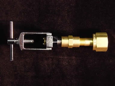 Aerox Medical CGA 870 Filler with a Female CGA 540 Adapter ...